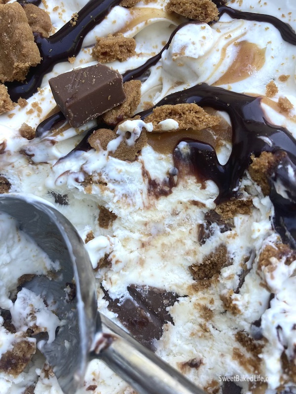 Chocolate Chunk Biscoff Ice Cream – Sweet Baked Life