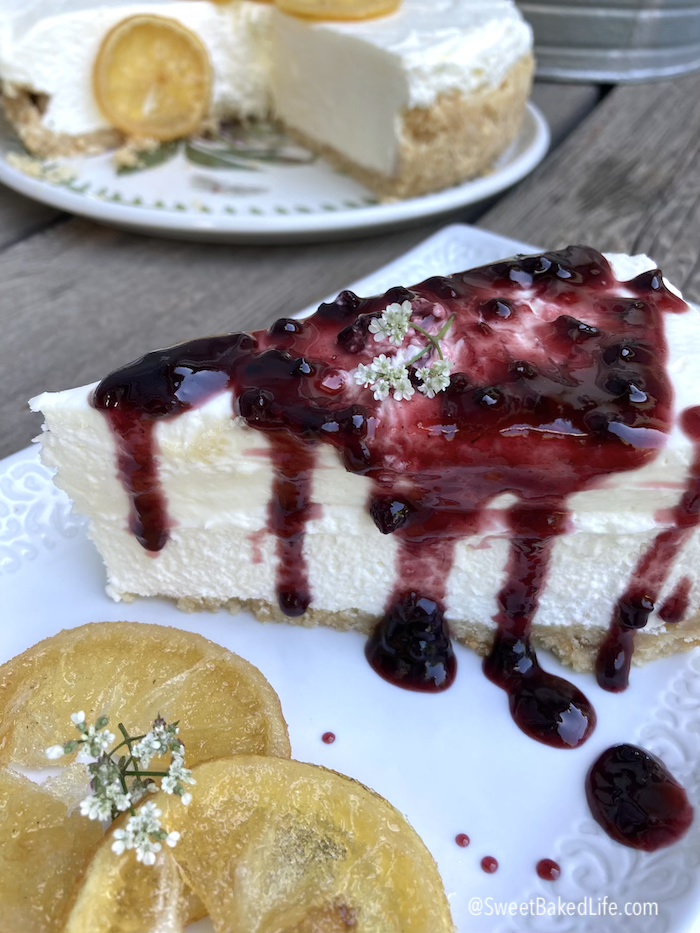 Lemon Cheesecake with Shortbread Cookie Crust – Sweet Baked Life